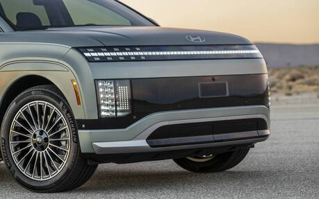 3-Row Full-Size Electric SUV 2026: Top 7 Models to Watch