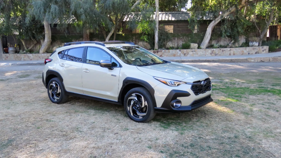 Best Small SUVs for Seniors 2026: Top 5 Models With Comfort & Safety
